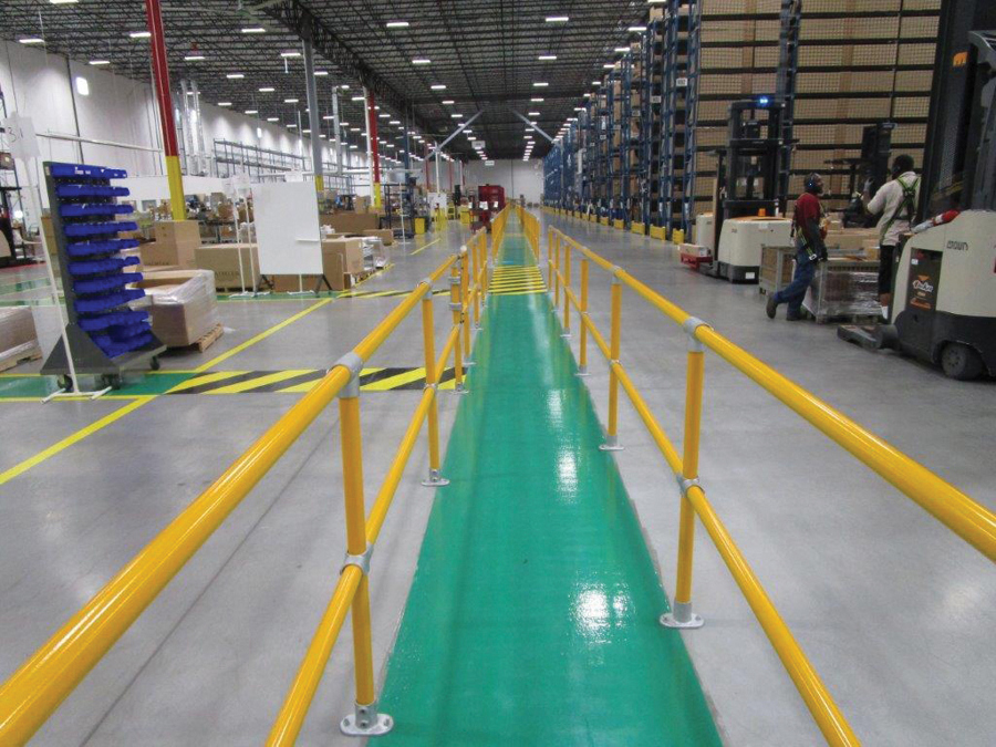 Absturzsicherung und sichere Arbeitsbühnen in Innenräumen - Kee Safety GmbH